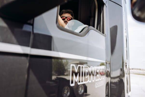 Local Shuttle Drivers Needed - Midwest Carriers