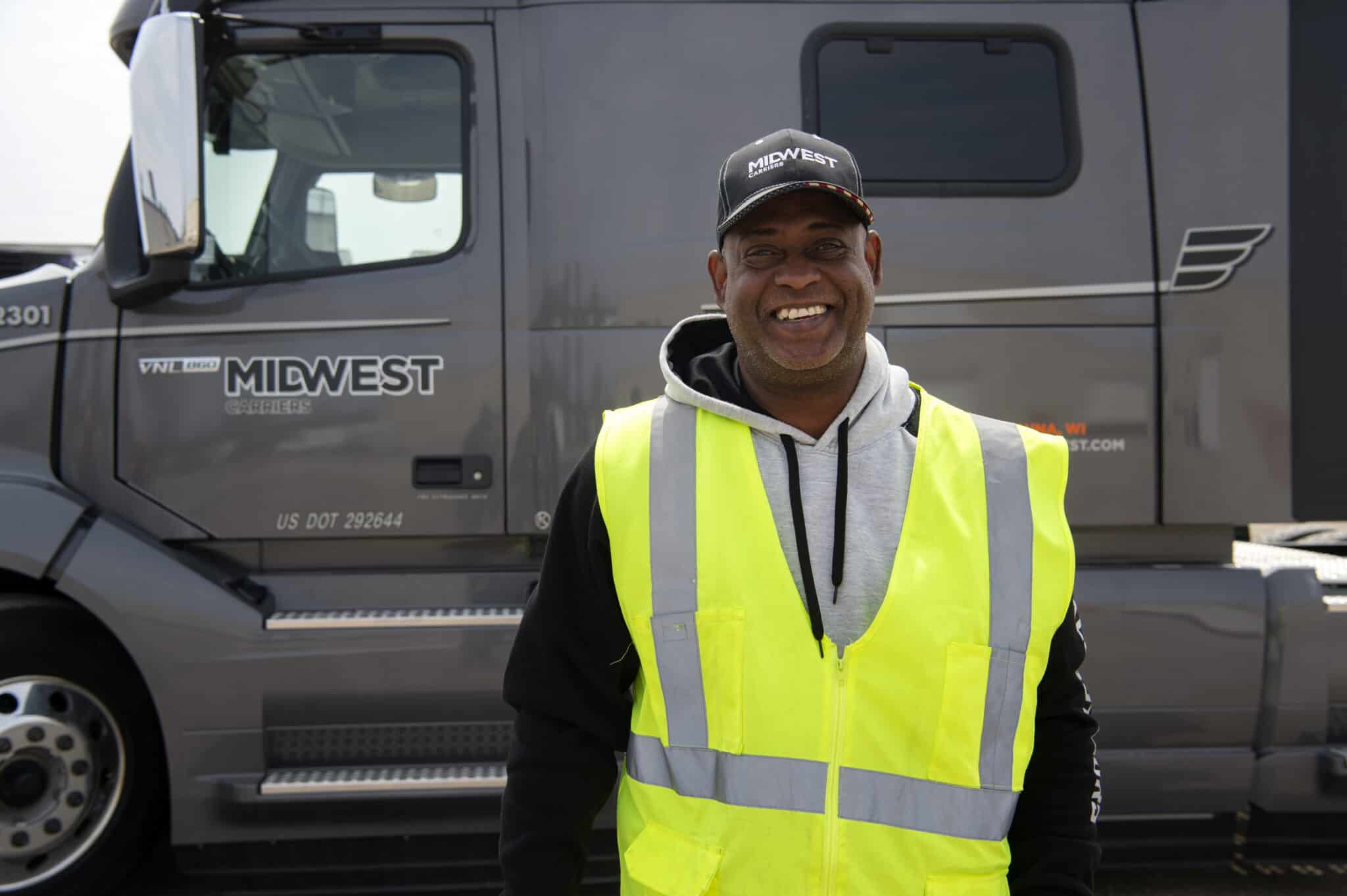 Who you drive with matters. Drive Midwest. - Midwest Carriers