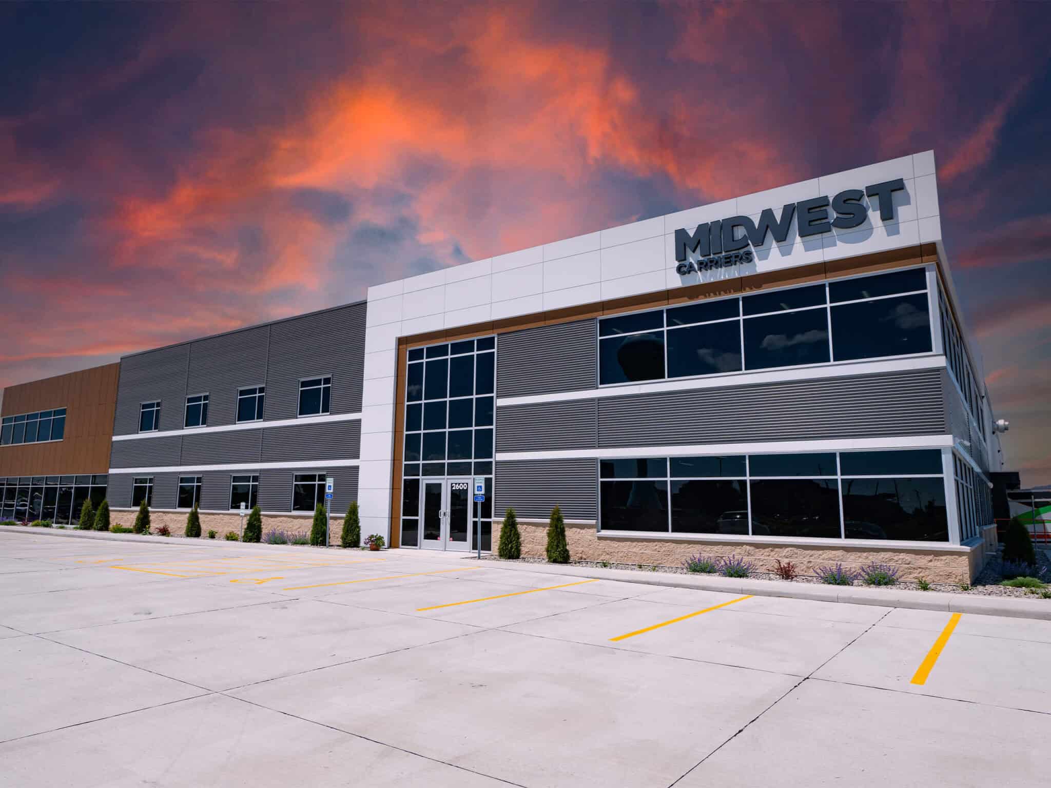 Leading With Freight and Refrigeration Services - Midwest Carriers