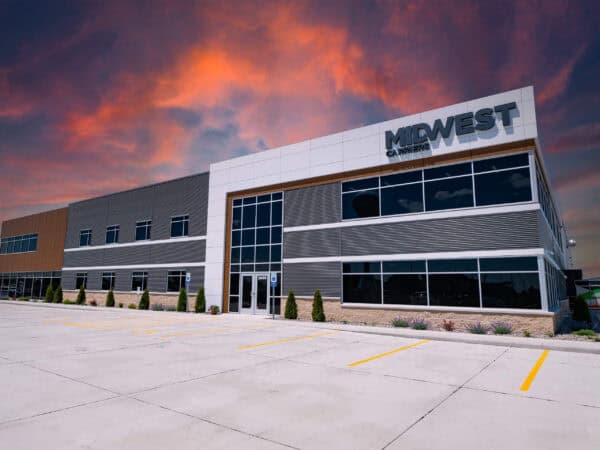 Leading With Freight and Refrigeration Services - Midwest Carriers